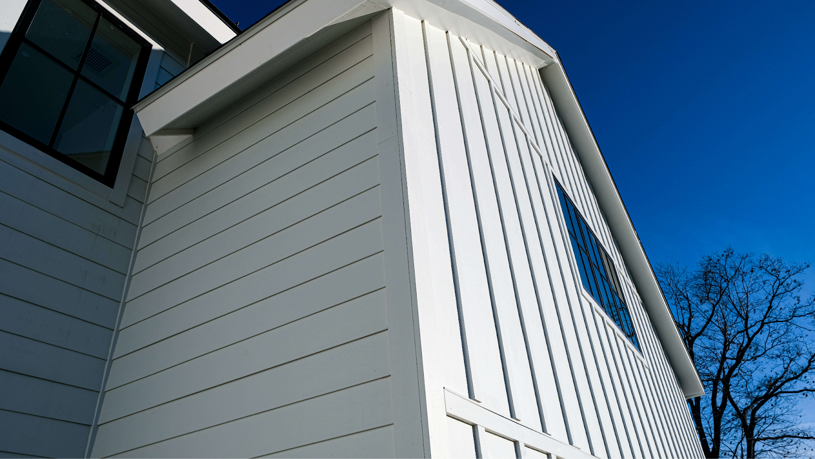 Vinyl Siding vs Fiber Cement vs. Engineered Wood Siding
